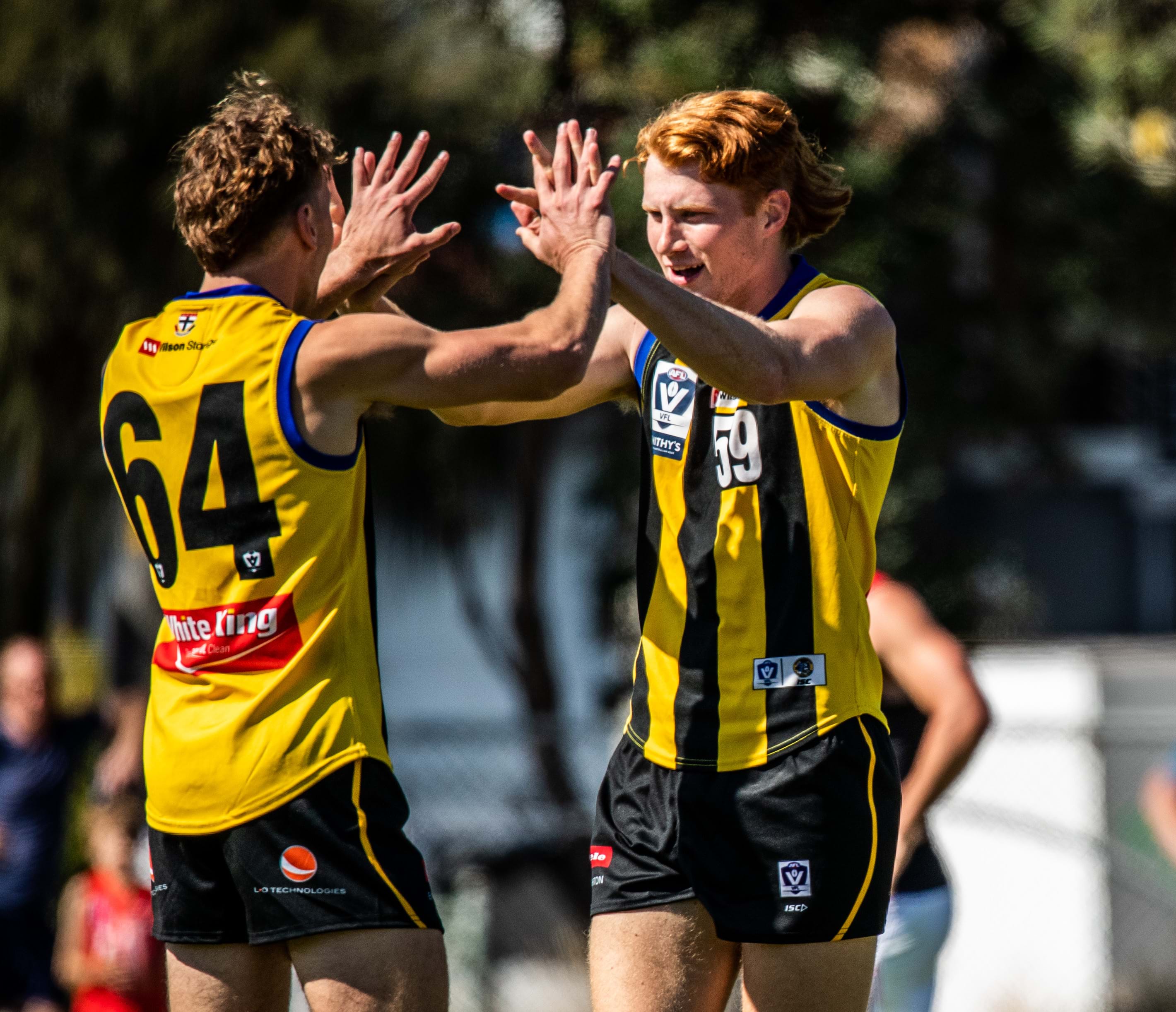 Lowe remains a Zebra in 2024