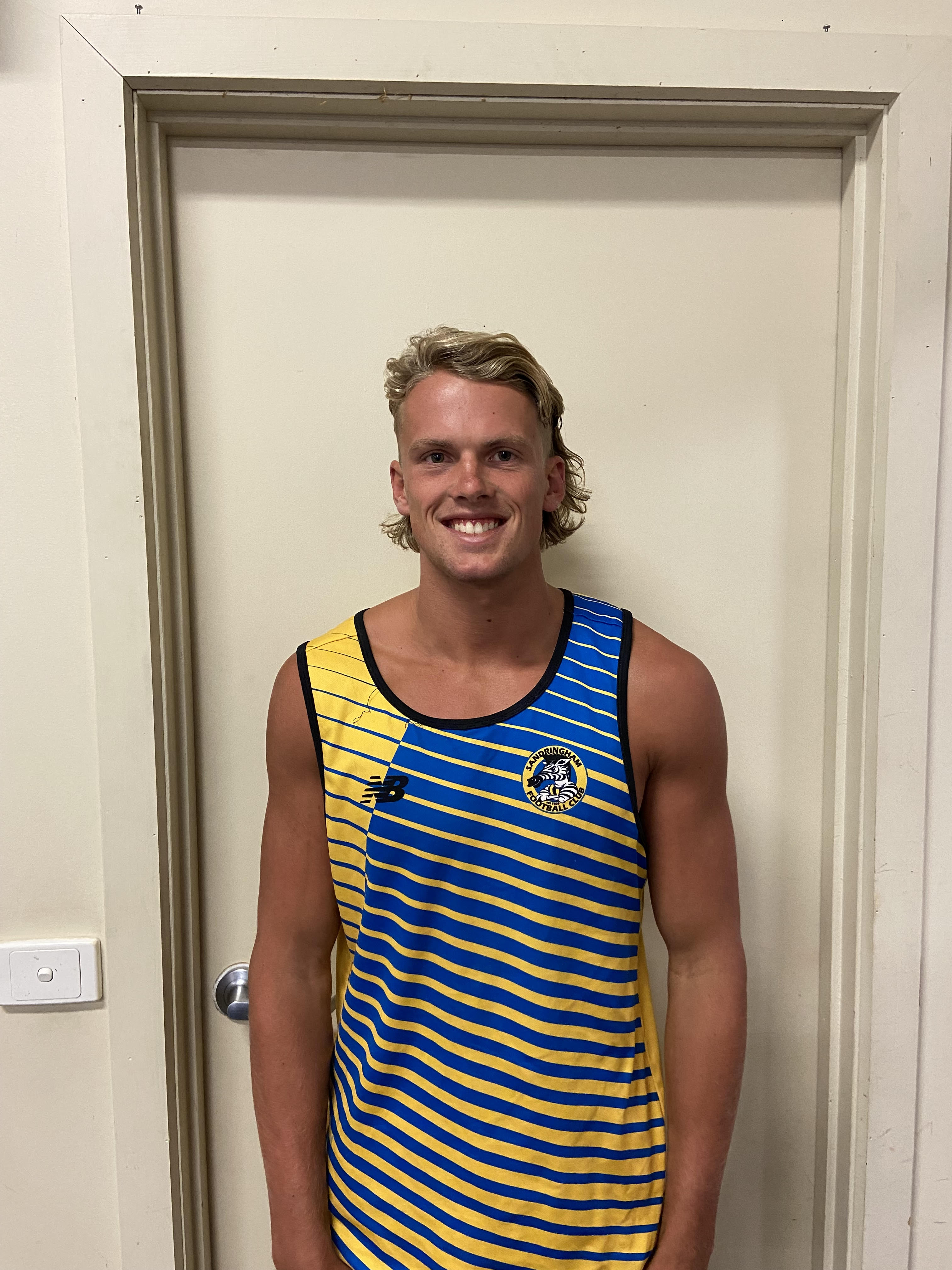 Zebras sign on for 2023